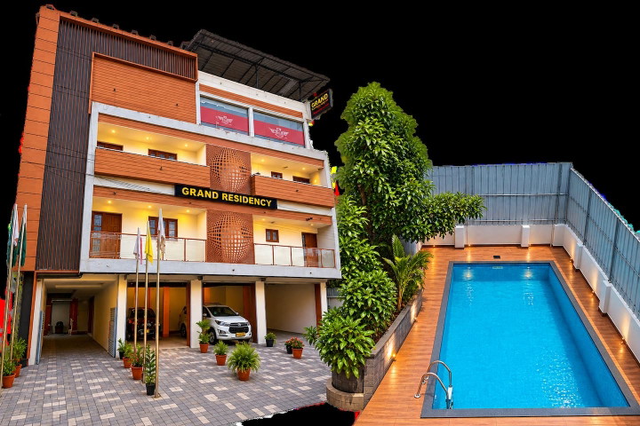 Two Bedrooms Family Apartment With Swimming Pool - Varkala