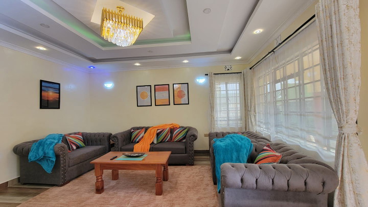 Adventure Awaits Nakuru Airbnb. - Kenya