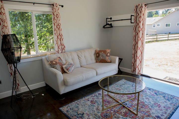 The Birds Nest Studio With Large Yard - McKinleyville, CA