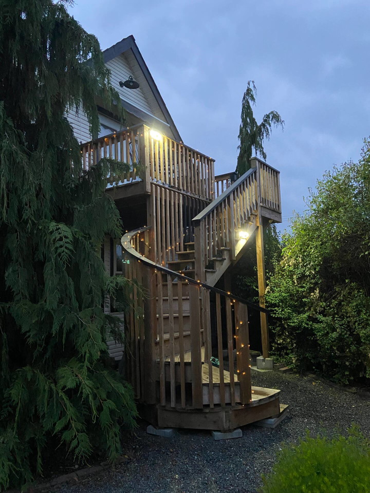 Charming Retreat Near Historic Clayburn Village - Abbotsford