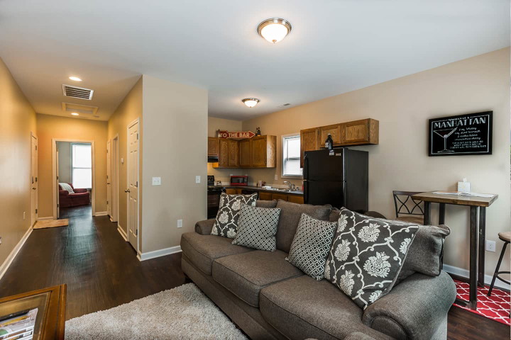 *One Bedroom Apt | One Mile To Downtown Lex* - Lexington, KY