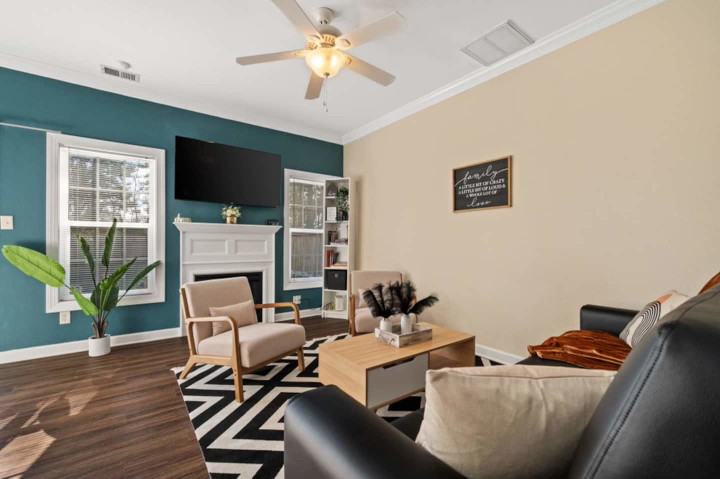 Spacious 3br | 1-mile To The Oceanfront & The Dome - Virginia Beach, VA