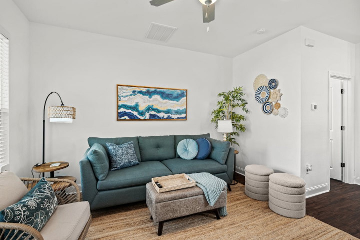 Charming Two Bedroom Retreat - Walkable Community - Charleston, SC