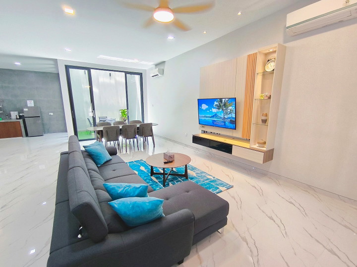 New Premier Binbaba Homestay With 4 Bedroom - Batam
