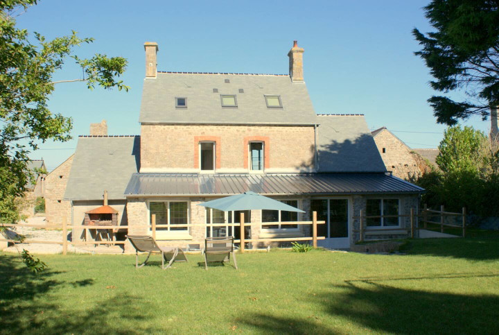 Casa De Campo Con Vistas Al Mar, "Le Clos Des Capitaine", 10 P. - Barfleur