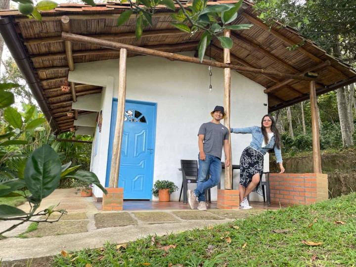 Quiet Rustic Cabin, Surrounded By Nature. - Curiti
