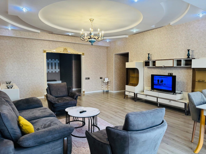 Sea View Apartment  2br & 2bath   Walk To Metro - Azerbaijan