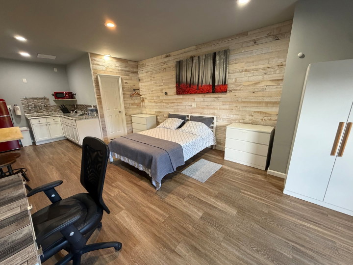 Modern, Privacy And Good Location. - Buford, GA