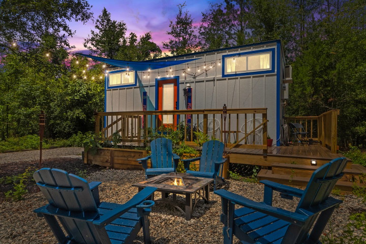 Soluna Tiny Cabin: Springs, Sauna, Firepit & Grill - Florida