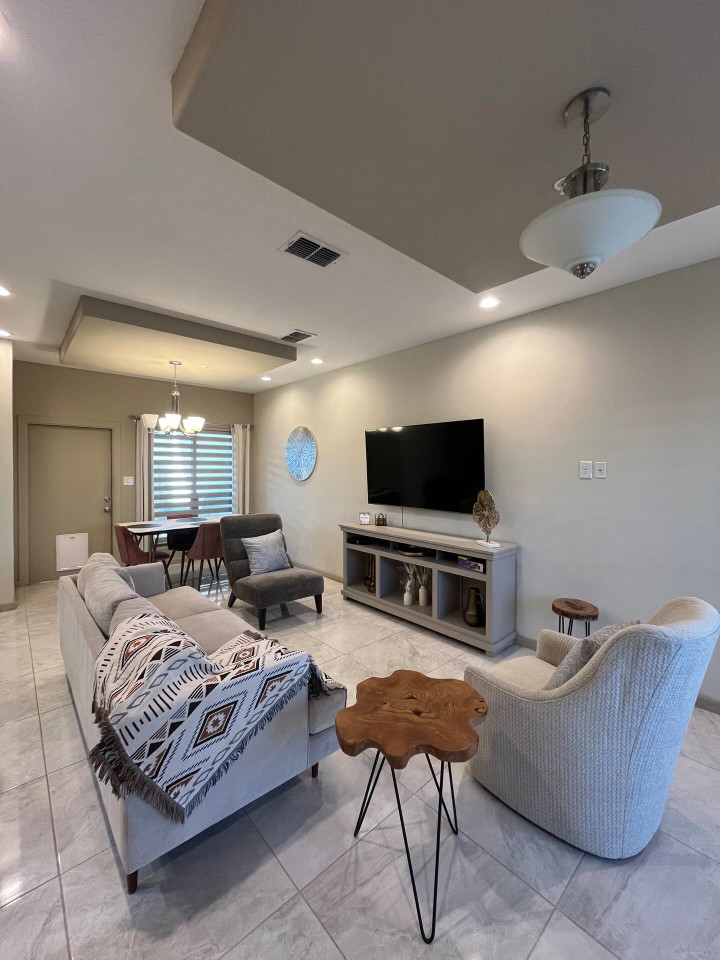 Cozy 2 Story Townhome North Laredo - Laredo, TX