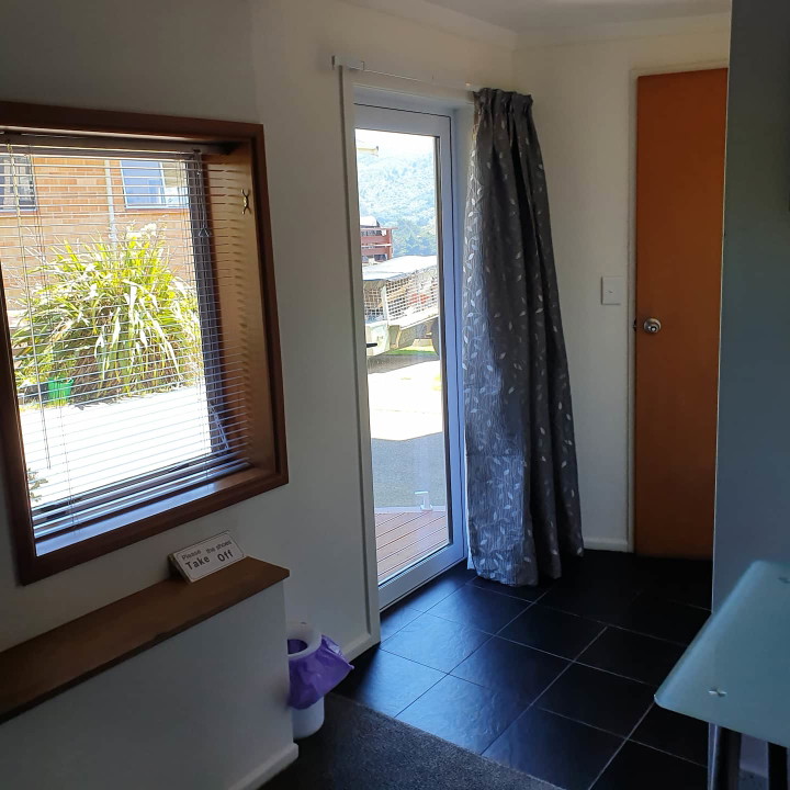 Spacious Studio Apartment - Dunedin