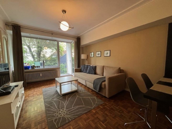 Flat In Eu-district / 3 Months Minimum/no Services - Brussels