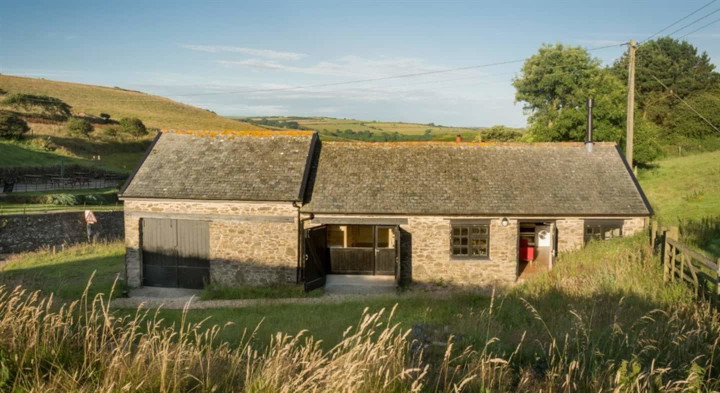 Butterhill Barn - On The Exmoor Coast Path - Lynmouth