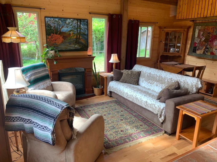 Ravenwood Cottage : Cabane Romantique à La Campagne - Colombie-Britannique