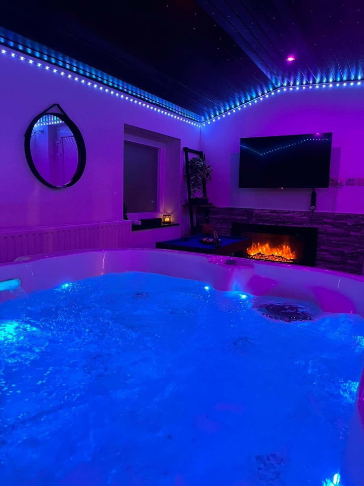 Private Spa House In Brussels - Brüsszel