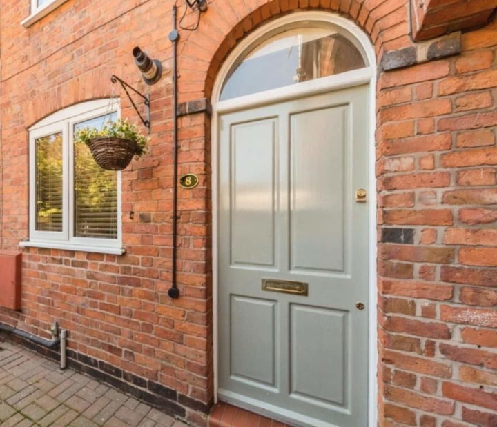 2 Bedroom Town Centre Cottage - Nantwich