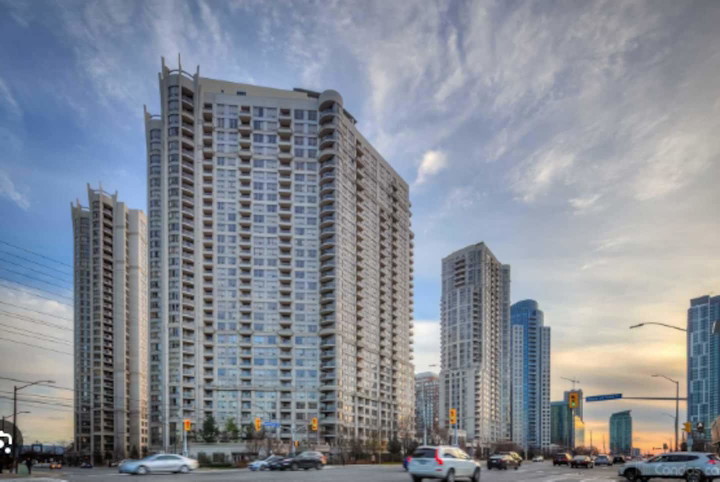 Spacious 3br +2bt W/ 1 Parking! Spectacular Views! - Mississauga