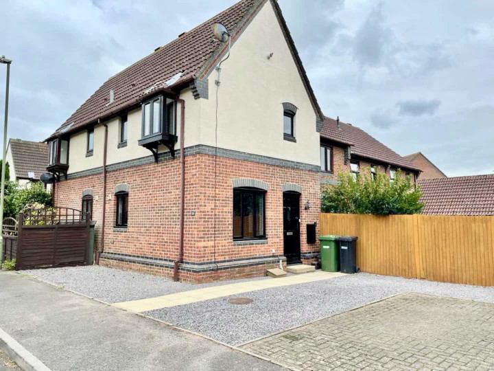 Hamble Village With Off Road Parking. - Southampton, UK
