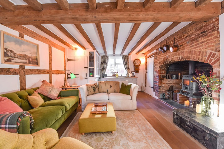 2 Tudor Cottage - Cosy Period Cottage, West Sussex - Havant