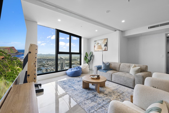 New 71f Beachfront Skyhome 3br Oceanview + Parking - Surfers Paradise