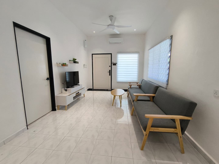 Tiny House Batu Pahat Homestay-6 Pax By Ngio - Batu Pahat