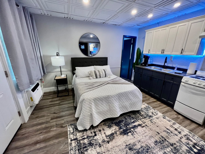 Hideaway Studio 3  Modern Freetown Retreat /New - Lafayette, LA