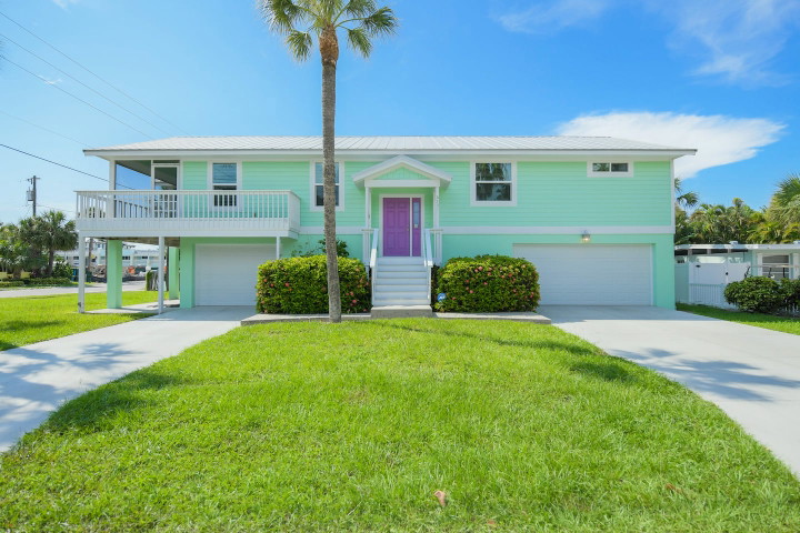 Labella Casa: Games, Updated Beachy Chic Home Moments To The Gulf! - Holmes Beach, FL