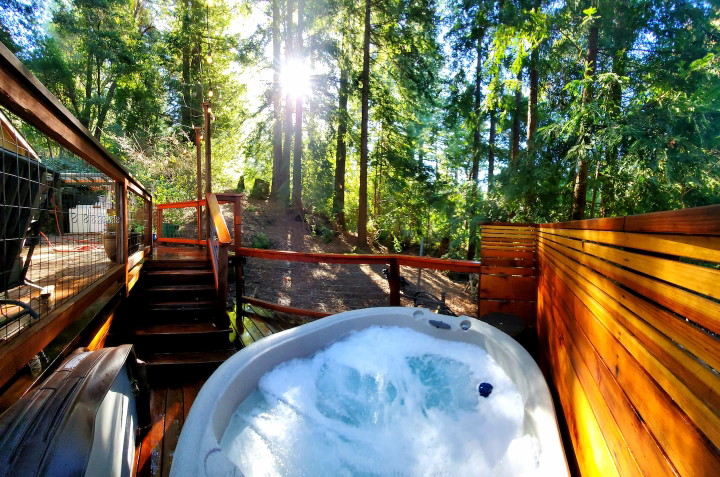 The Artists' Tree House - Boulder Creek, CA