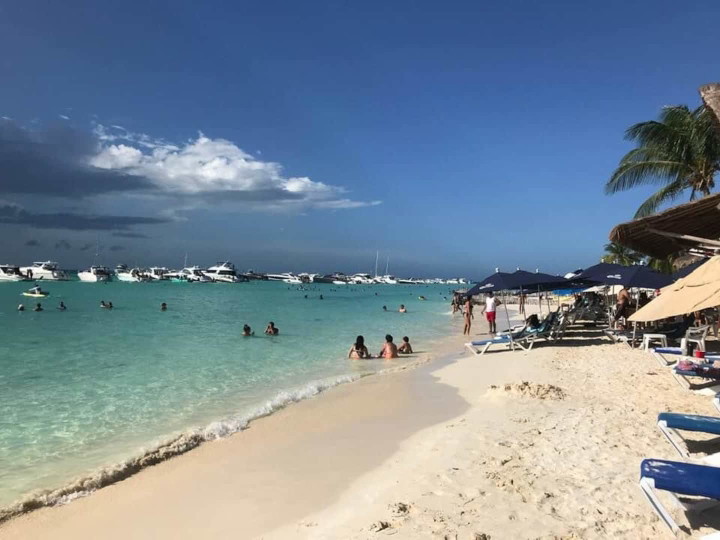 Playa Media Luna H Apartment - Isla Mujeres