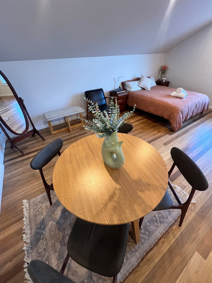 Light And Bright Studio Stay - Newcastle