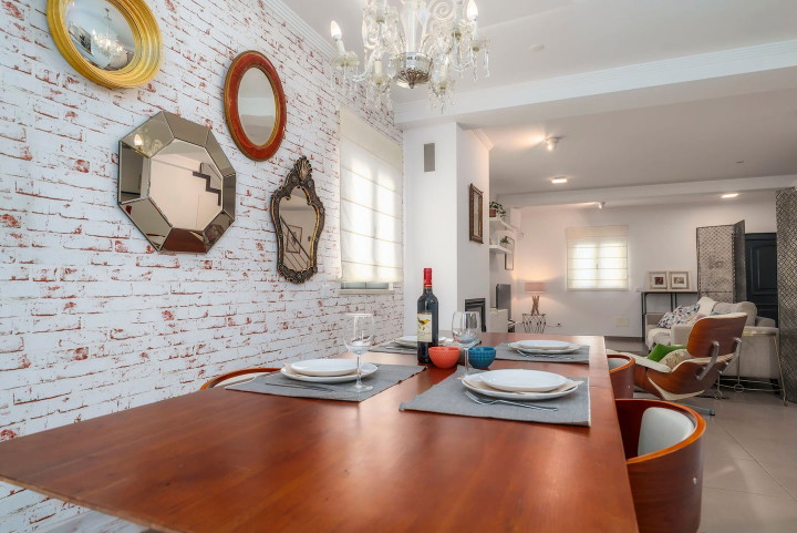 Downtown Corner House - Faro