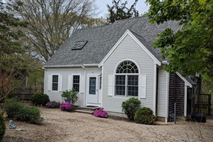 Open Concept House Near Downtown Falmouth - Woods Hole, MA
