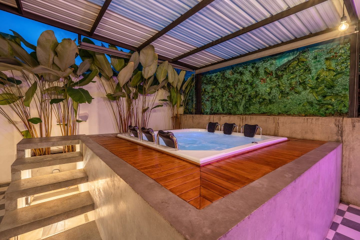 Spacious Poblado House/jacuzzi/guest Allowed/ac - Medellín