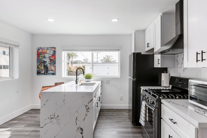 Walk To Balboa · King Bed · Free Parking On-site - San Diego, CA
