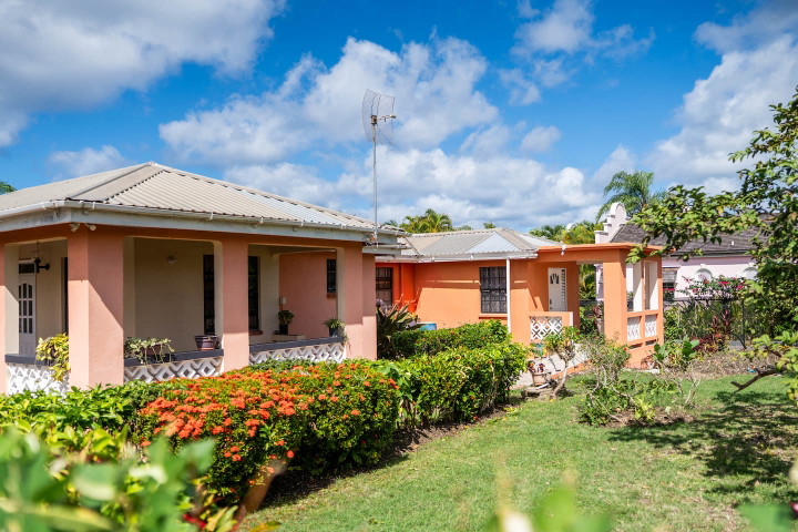 Coral Oasis - Cozy 1bdr West Coast Retreat - Barbados