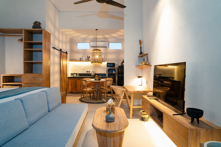 Elegant Japandi Loft W/ Pool In Prime Seminyak - Bali