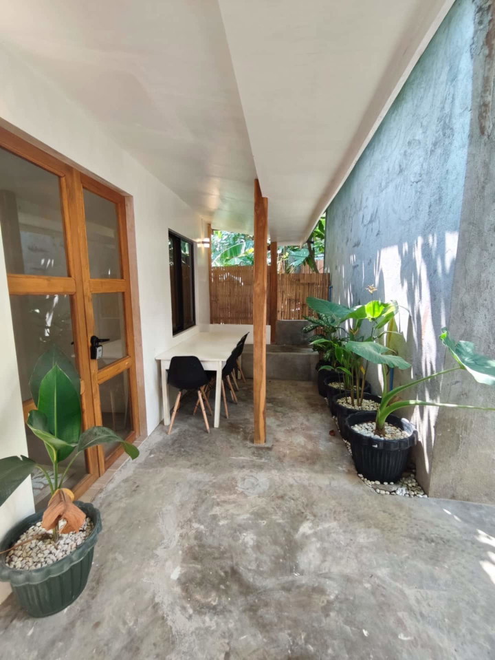 Caalan Cottage · Steps To Beach · Starlink Wifi - 艾爾尼多