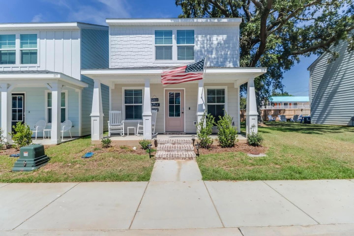 Gorgeous Beach House-convenient To Beach And Enter - Biloxi, MS