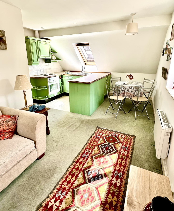 A Tranquil 2 Bed Apartment By Alice Holt Forest - Alton, UK