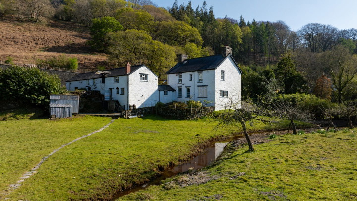 Charming Dovey Estuary Barn Loft, Near Machynlleth - Machynlleth
