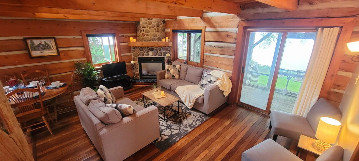Chalet Canadien Classique Au Bord De L'eau - Ottawa