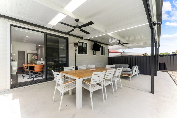 Bright & Breezy Waratah Home - Newcastle