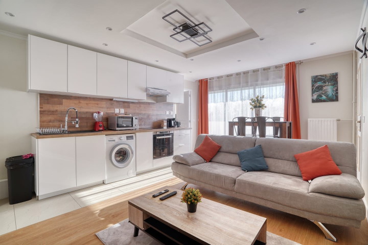 Debout - 4&nbsp;Chambres - Parking Gratuit - 15&nbsp;Mn De Paris - Saint-Brice-sous-Forêt