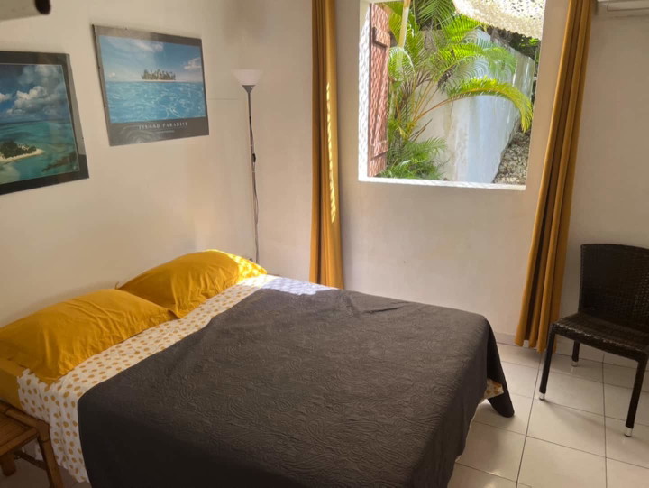 Two-room Apartment In Besson - Guadalupe