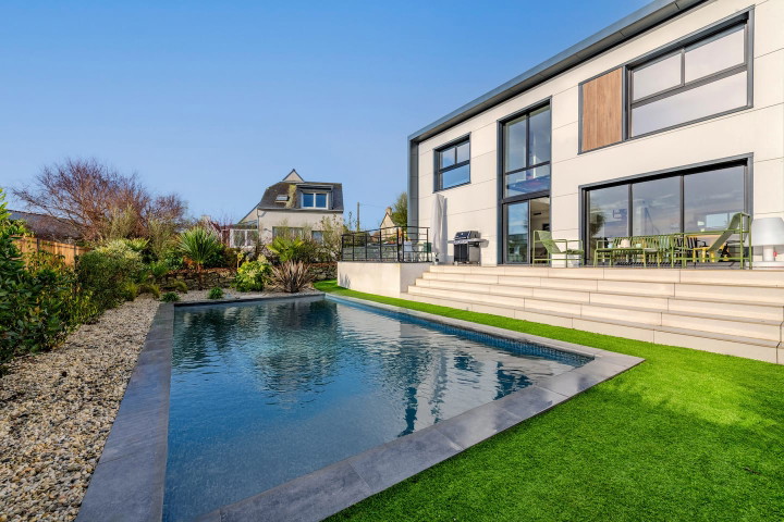 Villa Poppy - Avec Piscine, Vue Mer - Roscoff