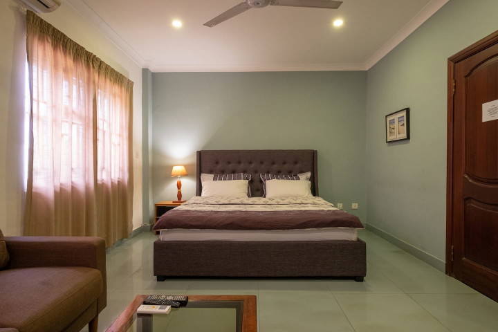Cosy 22 Sqm Double Room W/en-suite - Accra