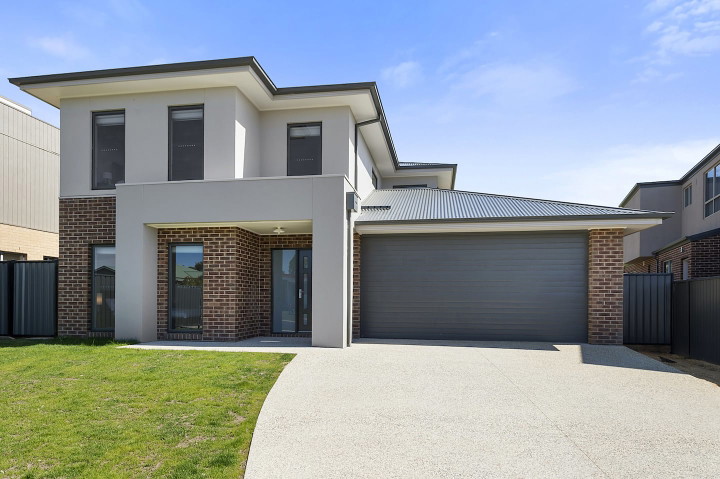 Sunrise On Apollo - Modern 5 Bedroom Home - Apollo Bay