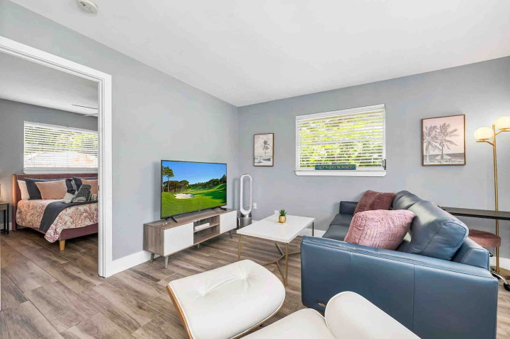 Coastal Cabana - 2 Miles To Beach And 5th Ave - Naples, FL
