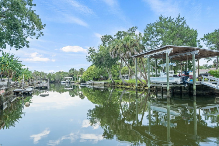 Crystal Cove - Crystal River, FL