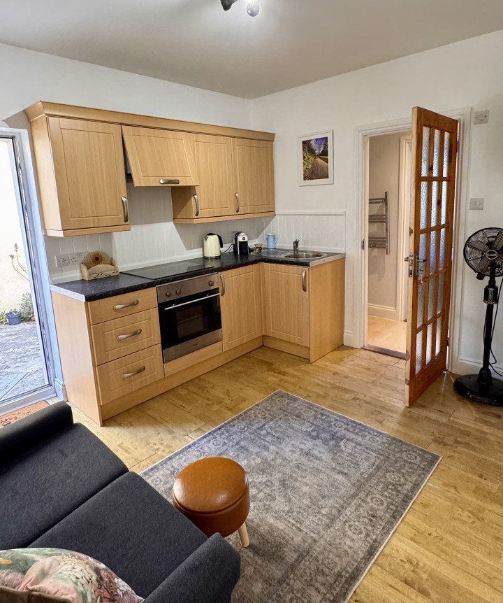 Bijou Studio With Separate Bedroom On Edge Of Town - Jersey